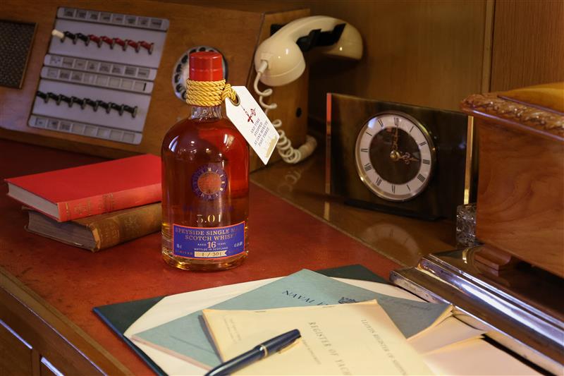 Gift & Souvenir Shop | The Official Royal Yacht Britannia – The Royal ...